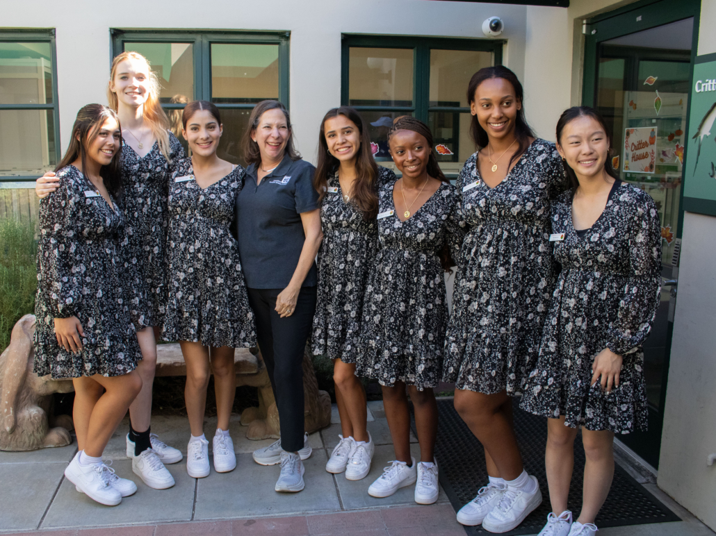 Rose Court Visits Pasadena Humane - Pasadena Humane
